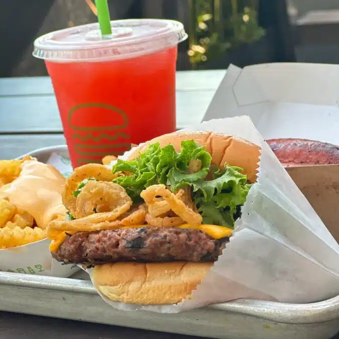 010-🍔 Battle of the Best Hamburgers / Who Wins?