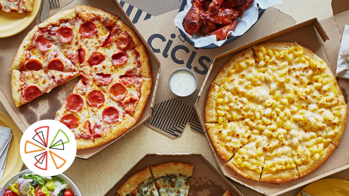 14 Best Fast Food Pizzas You’ve Got To Try Once