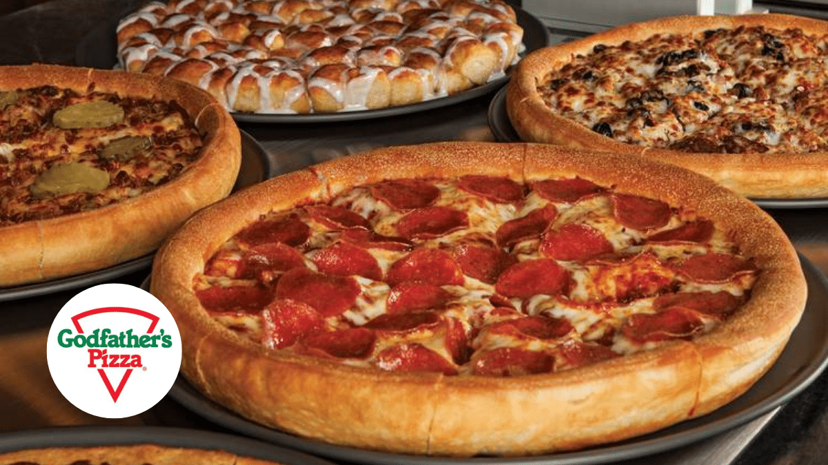 14 Best Fast Food Pizzas You’ve Got To Try Once