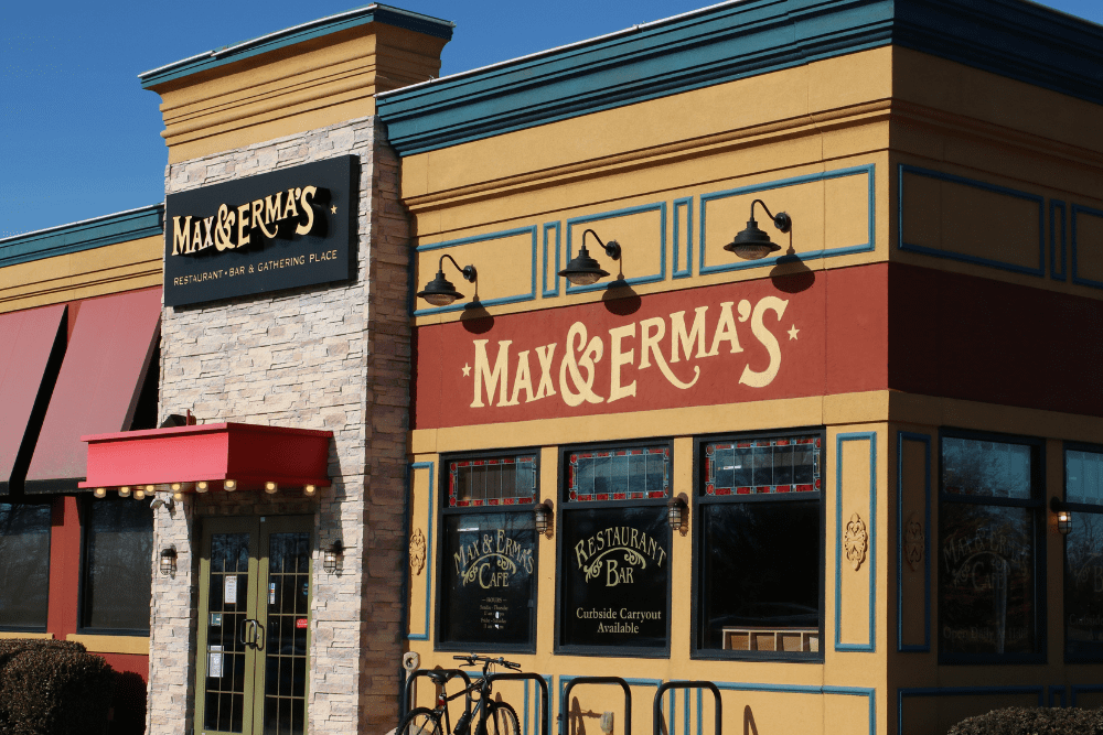 The 15 Iconic Fast Food Places That Deserve a Comeback