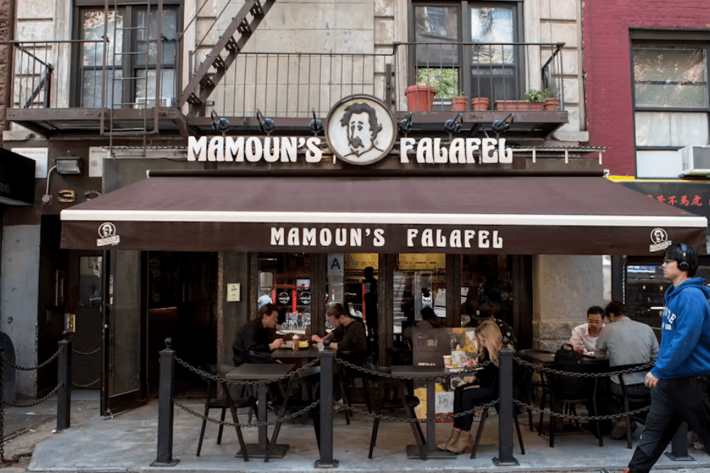 Rachel Ray’s 10 Favorite Restaurants in the U.S.